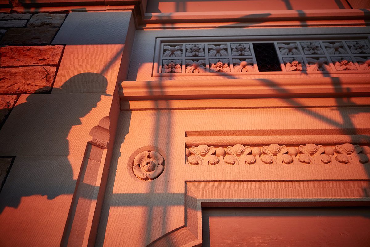 Meet the stone carvers working to rejuvenate Canada’s Parliament ...