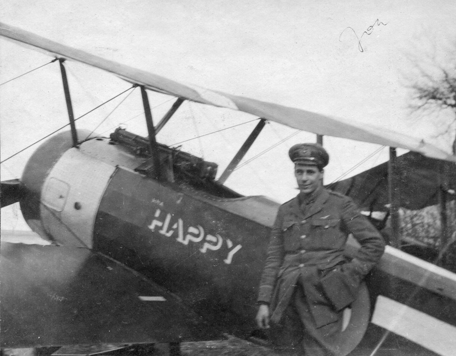 Never-before-published photos of First World War pilots | Canadian ...