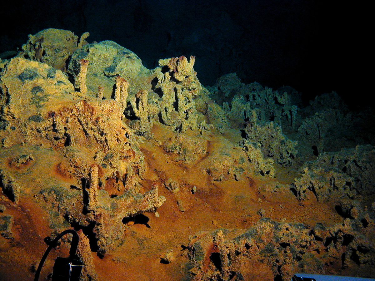 Canadian technology takes ocean mapping to new depths | Canadian Geographic