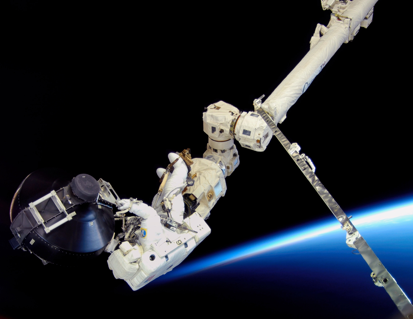 Sneak preview: Defying Limits, by astronaut Dave Williams | Canadian ...